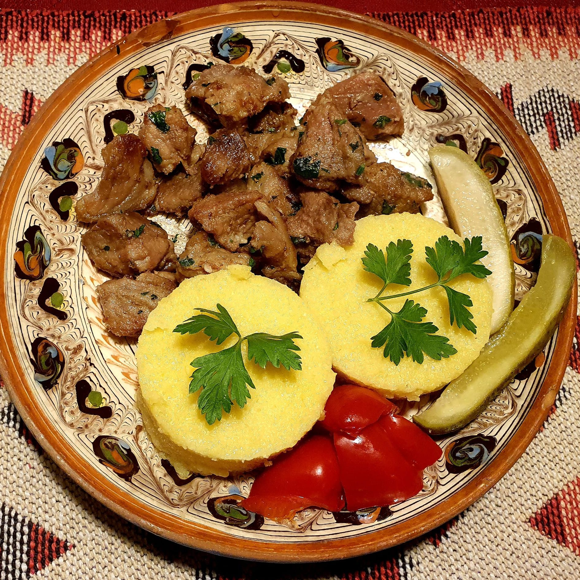 POMANA PORCULUI – 370G+250G+80G – RESTAURANT CASA VECHE